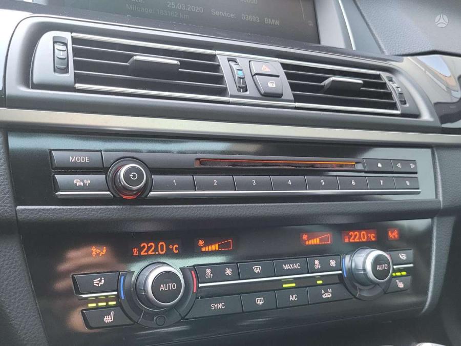 Black BMW 525 2014 in Vilnius, with an engine capacity of 2.00 L and mileage of 340 thousand km for 11950 €, photo 33 on AUTOMOTO.COM.LV