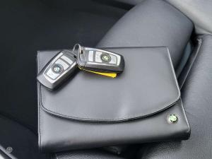 Black BMW 525 2014 in Vilnius, with an engine capacity of 2.00 L and mileage of 340 thousand km for 11950 €, photo 34 on AUTOMOTO.COM.LV