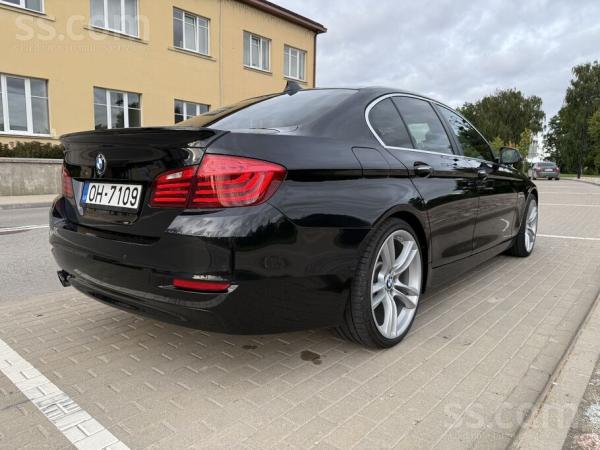 BMW 525 2014 Rīga vietnē Melns BMW 525 2014 Rīga, ar dzinēja tilpumu 2.00 L un nobraukumu 346 tūkst. km par 14800 €, foto 4 vietnē AUTOMOTO.COM.LV