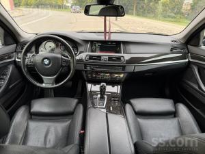 Black BMW 525 2014 in Riga, with an engine capacity of 2.00 L and mileage of 346 thousand km for 14800 €, photo 7 on AUTOMOTO.COM.LV