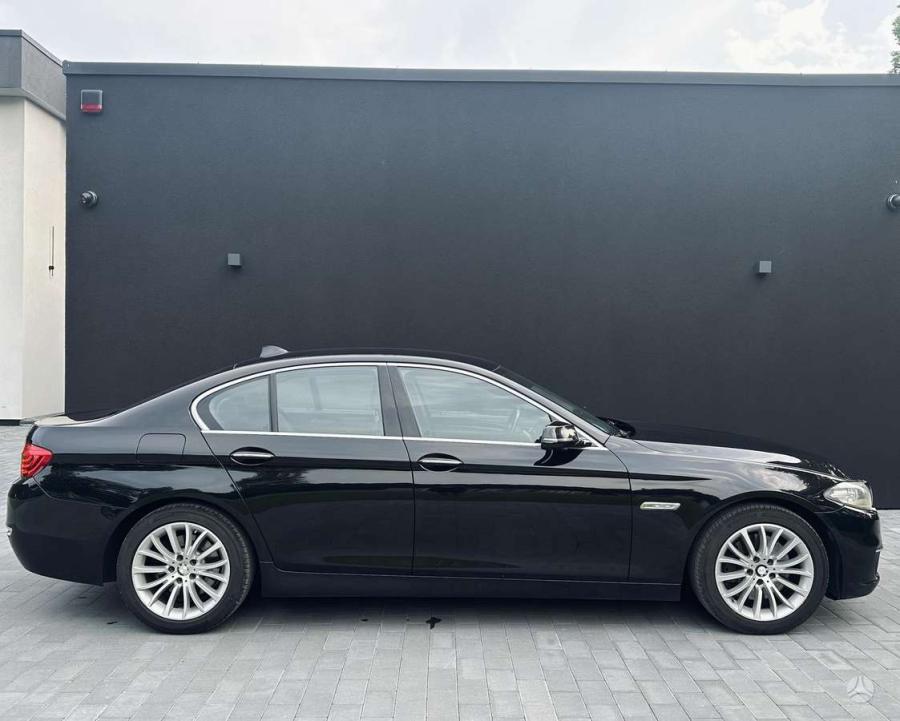 Black BMW 525 2014 in Marijampole, with an engine capacity of 2.00 L and mileage of 381 thousand km for 8550 €, photo 1 on AUTOMOTO.COM.LV