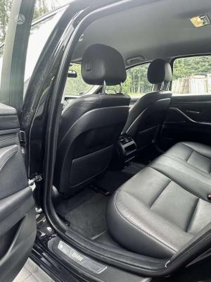 Black BMW 525 2014 in Marijampole, with an engine capacity of 2.00 L and mileage of 381 thousand km for 8550 €, photo 13 on AUTOMOTO.COM.LV