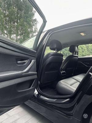 Black BMW 525 2014 in Marijampole, with an engine capacity of 2.00 L and mileage of 381 thousand km for 8550 €, photo 14 on AUTOMOTO.COM.LV