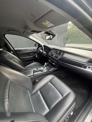 Black BMW 525 2014 in Marijampole, with an engine capacity of 2.00 L and mileage of 381 thousand km for 8550 €, photo 19 on AUTOMOTO.COM.LV