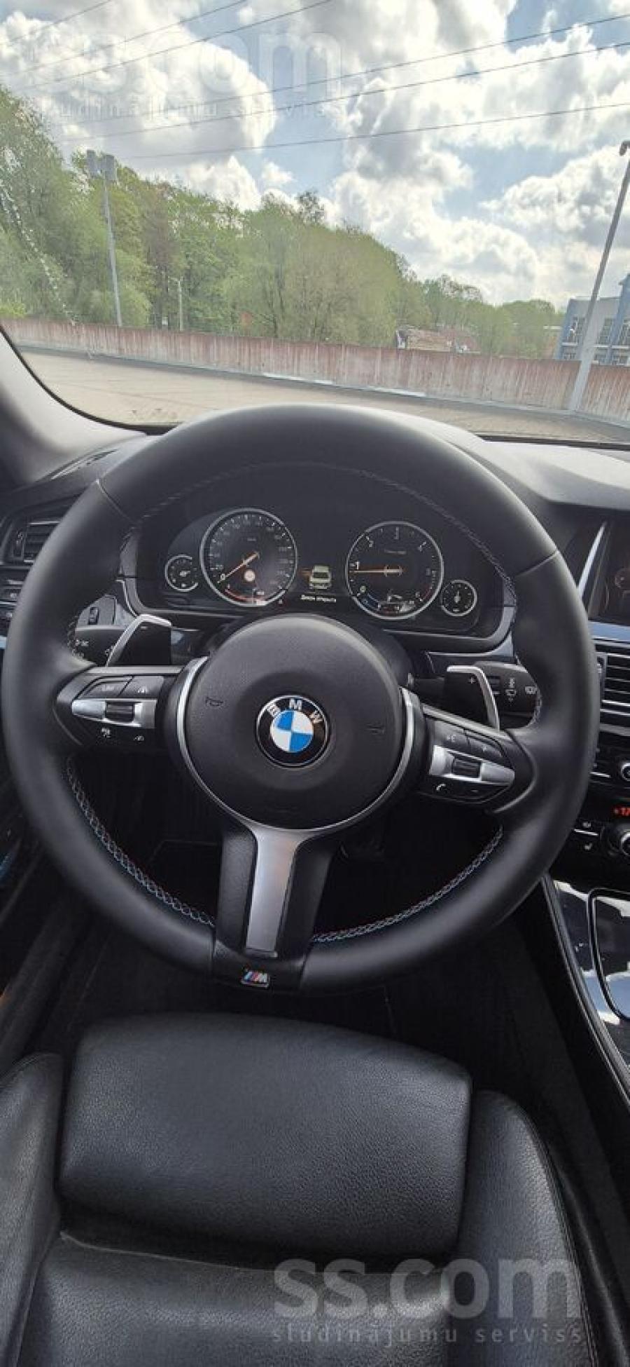 Black BMW 525 2016 in Riga, with an engine capacity of 2.00 L and mileage of 190 thousand km for 14000 €, photo 10 on AUTOMOTO.COM.LV