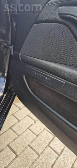 Black BMW 525 2016 in Riga, with an engine capacity of 2.00 L and mileage of 190 thousand km for 14000 €, photo 13 on AUTOMOTO.COM.LV