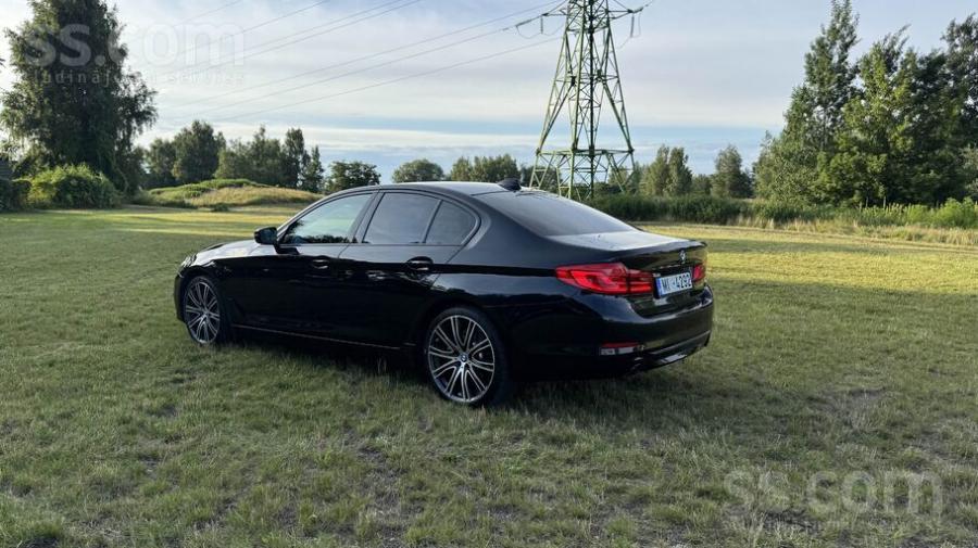 Black BMW 525 2019 in Riga, with an engine capacity of 2.00 L and mileage of 135 thousand km for 19500 €, photo 4 on AUTOMOTO.COM.LV