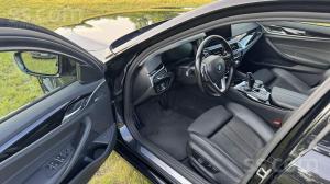 Black BMW 525 2019 in Riga, with an engine capacity of 2.00 L and mileage of 135 thousand km for 19500 €, photo 7 on AUTOMOTO.COM.LV