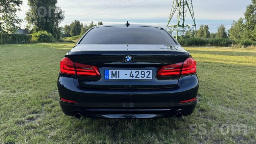 Black BMW 525 2019 in Riga, with an engine capacity of 2.00 L and mileage of 135 thousand km for 19500 €, photo 13 on AUTOMOTO.COM.LV