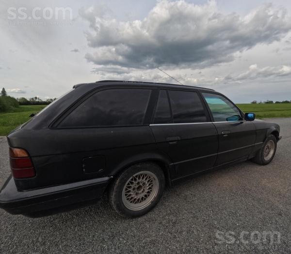 Melns BMW 525 1994 Rīga, ar dzinēja tilpumu 2.50 L un nobraukumu 444 tūkst. km par 3100 €, foto 10 vietnē AUTOMOTO.COM.LV