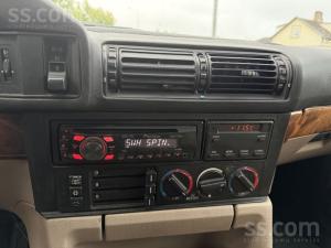 Melns BMW 525 1994 Liepāja, ar dzinēja tilpumu 2.50 L un nobraukumu 317 tūkst. km par 3490 €, foto 8 vietnē AUTOMOTO.COM.LV