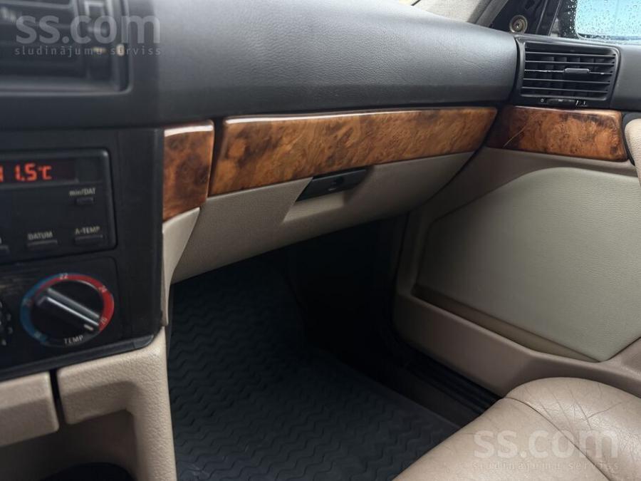 Melns BMW 525 1994 Liepāja, ar dzinēja tilpumu 2.50 L un nobraukumu 317 tūkst. km par 3490 €, foto 9 vietnē AUTOMOTO.COM.LV