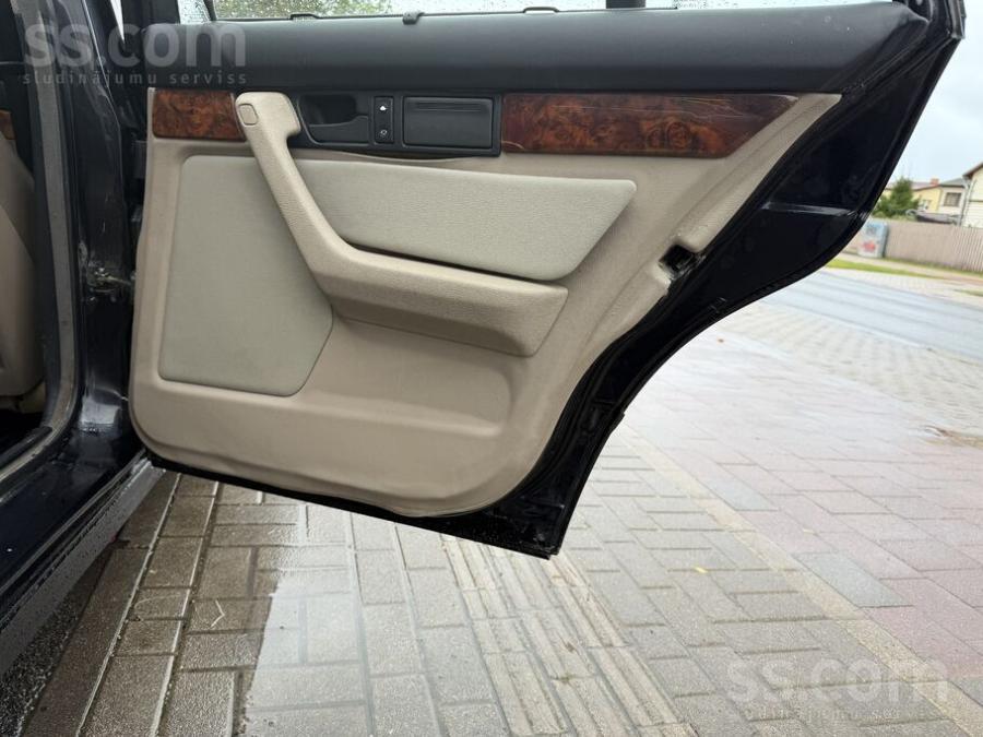 Melns BMW 525 1994 Liepāja, ar dzinēja tilpumu 2.50 L un nobraukumu 317 tūkst. km par 3490 €, foto 12 vietnē AUTOMOTO.COM.LV
