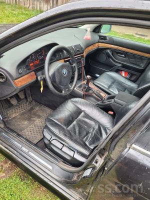 Melns BMW 525 1997 Aizkraukle, ar dzinēja tilpumu 2.50 L un nobraukumu 366 tūkst. km par 1100 €, foto 10 vietnē AUTOMOTO.COM.LV