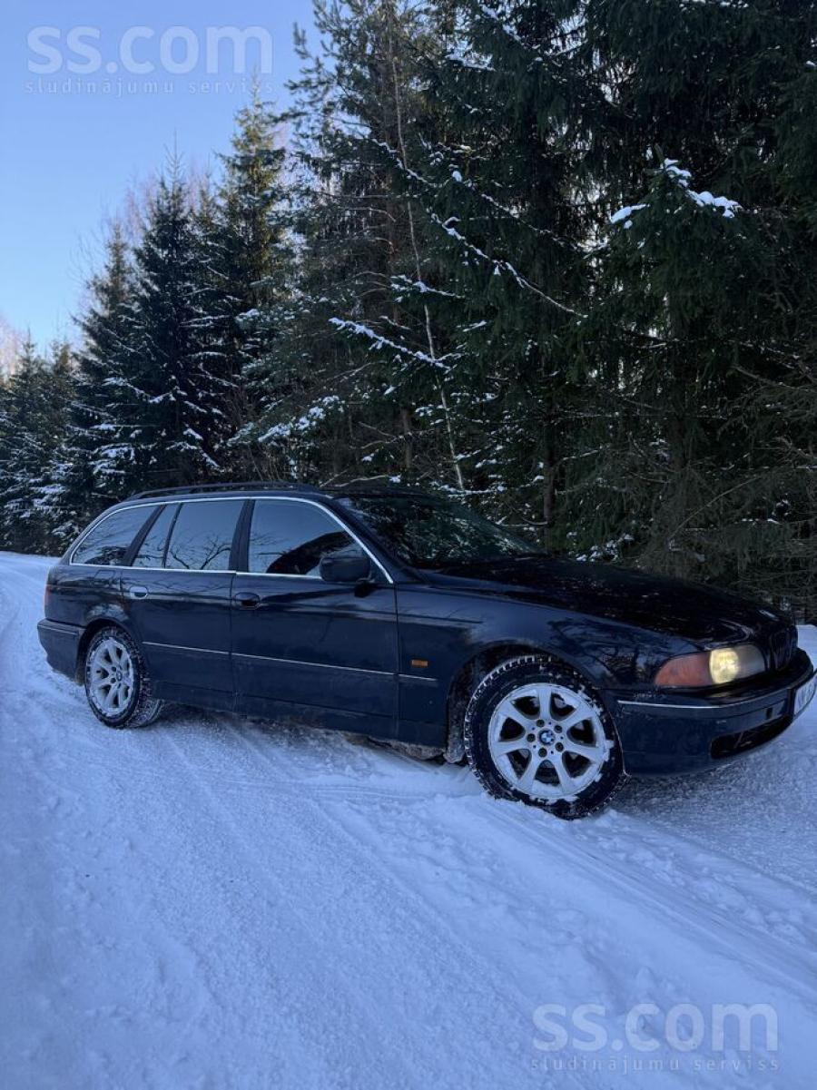 Black BMW 525 1999 in Bauska, with an engine capacity of 2.50 L and mileage of 331 thousand km for 2000 €, photo 3 on AUTOMOTO.COM.LV