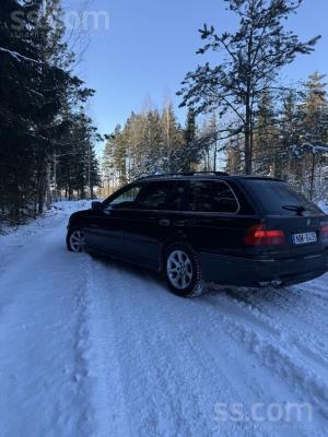 Black BMW 525 1999 in Bauska, with an engine capacity of 2.50 L and mileage of 331 thousand km for 2000 €, photo 4 on AUTOMOTO.COM.LV
