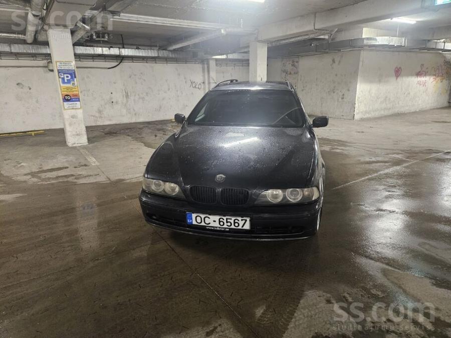 Melns BMW 525 2001 Liepāja, ar dzinēja tilpumu 2.50 L un nobraukumu 411 tūkst. km par 2650 €, foto 13 vietnē AUTOMOTO.COM.LV