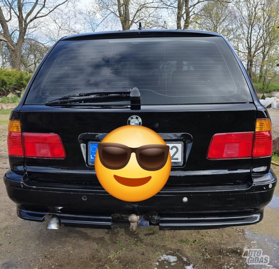 Black BMW 525 2001 in Vilnius, with an engine capacity of 2.50 L and mileage of 440 thousand km for 2200 €, photo 5 on AUTOMOTO.COM.LV