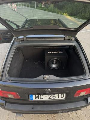 Black BMW 525 2001 in Riga, with an engine capacity of 2.50 L and mileage of 380 thousand km for 2899 €, photo 6 on AUTOMOTO.COM.LV