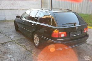 Melns BMW 525 2001 Kauņa, ar dzinēja tilpumu 2.50 L un nobraukumu 415 tūkst. km par 2500 €, foto  vietnē AUTOMOTO.COM.LV