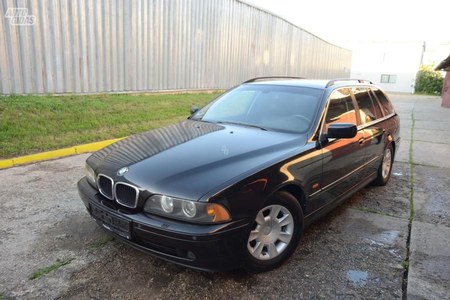Melns BMW 525 2001 Kauņa, ar dzinēja tilpumu 2.50 L un nobraukumu 415 tūkst. km par 2500 €, foto 3 vietnē AUTOMOTO.COM.LV