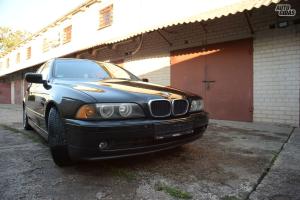 Melns BMW 525 2001 Kauņa, ar dzinēja tilpumu 2.50 L un nobraukumu 415 tūkst. km par 2500 €, foto 5 vietnē AUTOMOTO.COM.LV