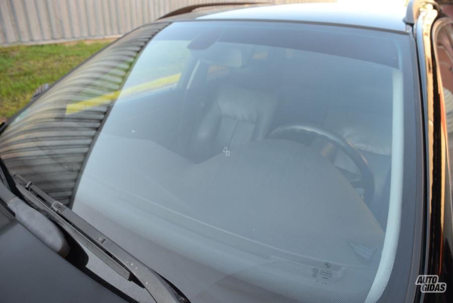 Melns BMW 525 2001 Kauņa, ar dzinēja tilpumu 2.50 L un nobraukumu 415 tūkst. km par 2500 €, foto 9 vietnē AUTOMOTO.COM.LV