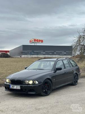 Black BMW 525 2002 in Siauliai, with an engine capacity of 2.50 L and mileage of 315 thousand km for 2350 €, photo  on AUTOMOTO.COM.LV