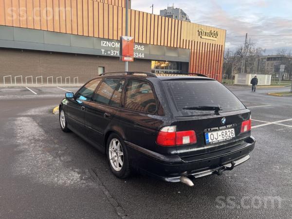 Melns BMW 525 2002 Rīga, ar dzinēja tilpumu 2.50 L un nobraukumu 450 tūkst. km par 1750 €, foto 4 vietnē AUTOMOTO.COM.LV