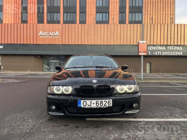 Melns BMW 525 2002 Rīga, ar dzinēja tilpumu 2.50 L un nobraukumu 450 tūkst. km par 1750 €, foto 5 vietnē AUTOMOTO.COM.LV