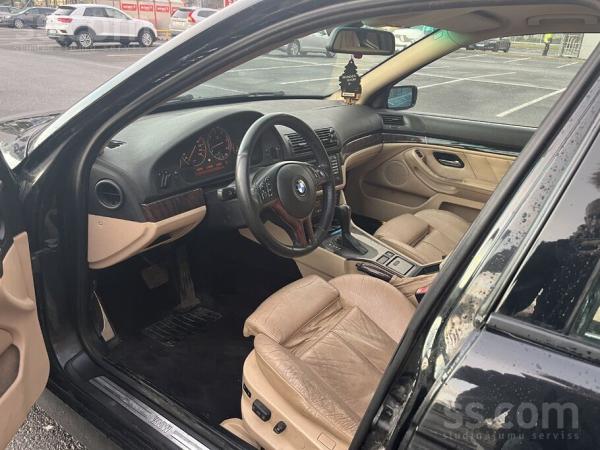 Melns BMW 525 2002 Rīga, ar dzinēja tilpumu 2.50 L un nobraukumu 450 tūkst. km par 1750 €, foto 6 vietnē AUTOMOTO.COM.LV