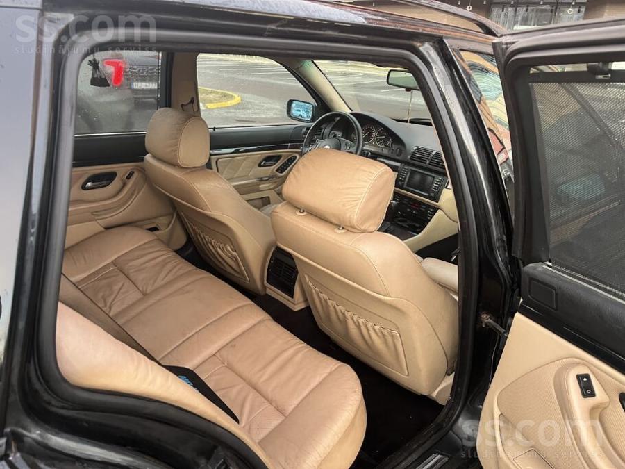 Melns BMW 525 2002 Rīga, ar dzinēja tilpumu 2.50 L un nobraukumu 450 tūkst. km par 1750 €, foto 9 vietnē AUTOMOTO.COM.LV