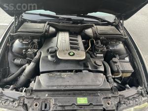 Melns BMW 525 2002 Rīga, ar dzinēja tilpumu 2.50 L un nobraukumu 450 tūkst. km par 1750 €, foto 13 vietnē AUTOMOTO.COM.LV