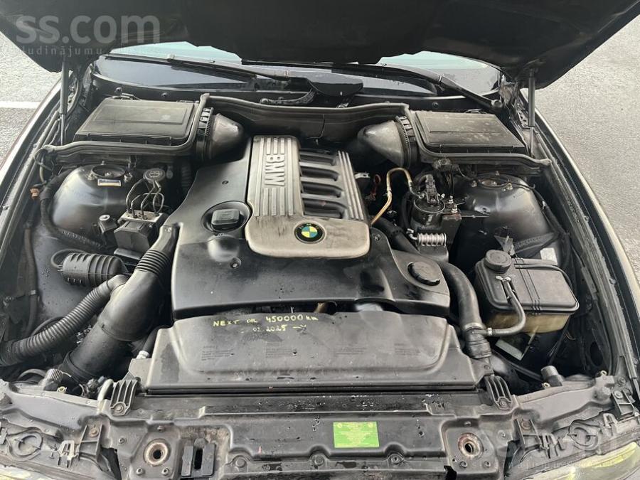Melns BMW 525 2002 Rīga, ar dzinēja tilpumu 2.50 L un nobraukumu 450 tūkst. km par 1750 €, foto 13 vietnē AUTOMOTO.COM.LV