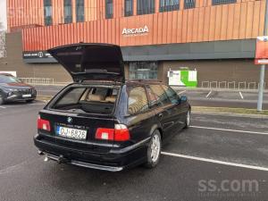 Melns BMW 525 2002 Rīga, ar dzinēja tilpumu 2.50 L un nobraukumu 450 tūkst. km par 1750 €, foto 14 vietnē AUTOMOTO.COM.LV