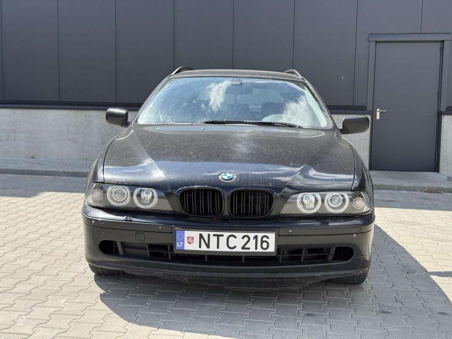 Melns BMW 525 2002 Viļņa, ar dzinēja tilpumu 2.50 L un nobraukumu 353 tūkst. km par 1700 €, foto 6 vietnē AUTOMOTO.COM.LV