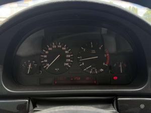 Melns BMW 525 2002 Viļņa, ar dzinēja tilpumu 2.50 L un nobraukumu 353 tūkst. km par 1700 €, foto 15 vietnē AUTOMOTO.COM.LV