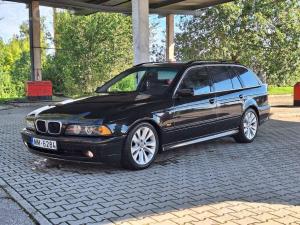 Black BMW 525 2002 in Ventspils, with an engine capacity of 2.50 L and mileage of 300 thousand km for 2350 €, photo  on AUTOMOTO.COM.LV