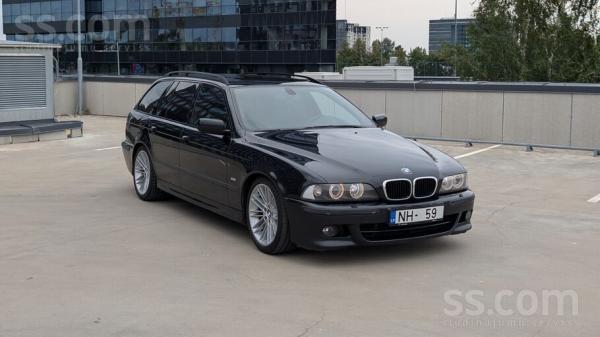 Black BMW 525 2002 in Riga, with an engine capacity of 2.50 L and mileage of 368 thousand km for 7450 €, photo 3 on AUTOMOTO.COM.LV