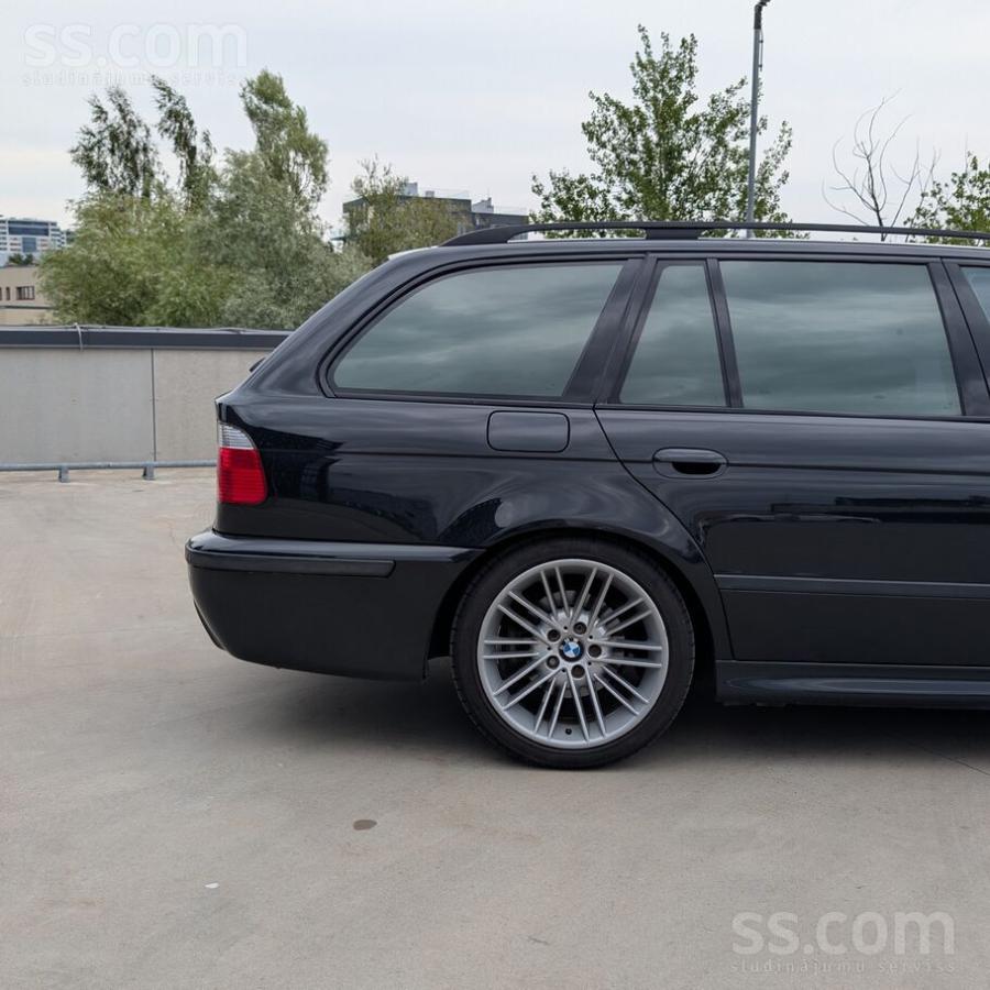 Melns BMW 525 2002 Rīga, ar dzinēja tilpumu 2.50 L un nobraukumu 368 tūkst. km par 7450 €, foto 6 vietnē AUTOMOTO.COM.LV