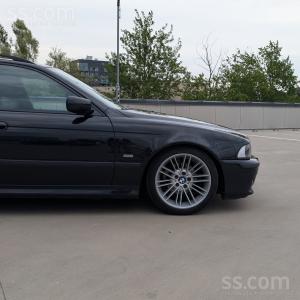 Melns BMW 525 2002 Rīga, ar dzinēja tilpumu 2.50 L un nobraukumu 368 tūkst. km par 7450 €, foto 7 vietnē AUTOMOTO.COM.LV