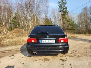 Black BMW 525 2003 in Ogre, with an engine capacity of 2.50 L and mileage of 341 thousand km for 2500 €, photo 4 on AUTOMOTO.COM.LV