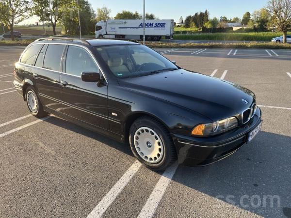 Black BMW 525 2003 in Jekabpils, with an engine capacity of 2.50 L and mileage of 313 thousand km for 2999 €, photo 2 on AUTOMOTO.COM.LV