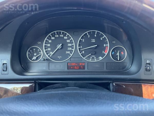 Black BMW 525 2003 in Jekabpils, with an engine capacity of 2.50 L and mileage of 313 thousand km for 2999 €, photo 10 on AUTOMOTO.COM.LV