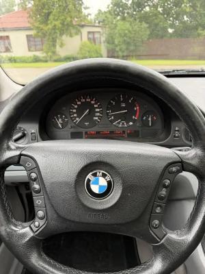 Black BMW 525 2003 in Ventspils, with an engine capacity of 2.50 L and mileage of 418 thousand km for 1490 €, photo 9 on AUTOMOTO.COM.LV