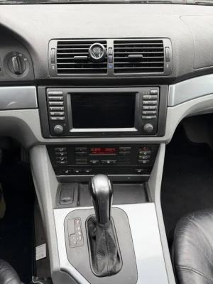 Black BMW 525 2003 in Ventspils, with an engine capacity of 2.50 L and mileage of 418 thousand km for 1490 €, photo 10 on AUTOMOTO.COM.LV