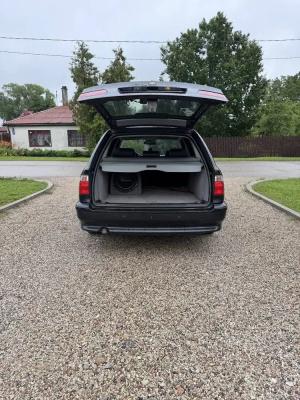 Black BMW 525 2003 in Ventspils, with an engine capacity of 2.50 L and mileage of 418 thousand km for 1490 €, photo 14 on AUTOMOTO.COM.LV
