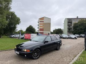 Black BMW 525 2003 in Ventspils, with an engine capacity of 2.50 L and mileage of 418 thousand km for 1490 €, photo  on AUTOMOTO.COM.LV