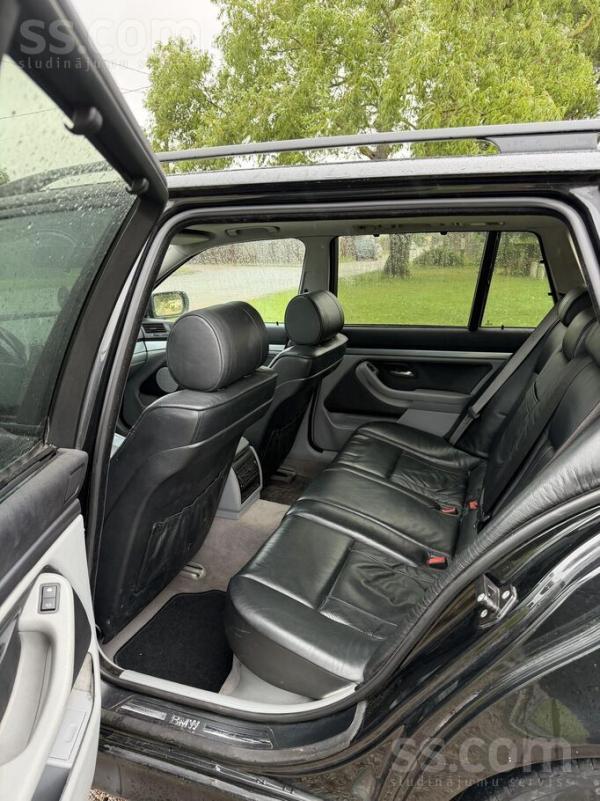 Black BMW 525 2003 in Ventspils, with an engine capacity of 2.50 L and mileage of 418 thousand km for 1490 €, photo 10 on AUTOMOTO.COM.LV