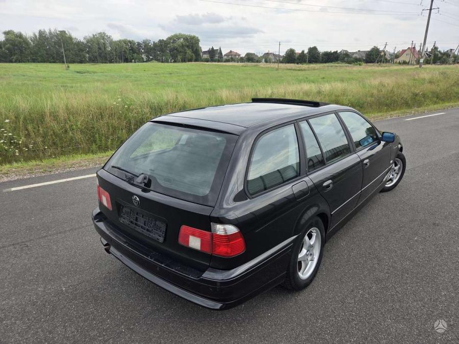 Melns BMW 525 2003 Kauņa, ar dzinēja tilpumu 2.50 L un nobraukumu 270 tūkst. km par 2999 €, foto 29 vietnē AUTOMOTO.COM.LV